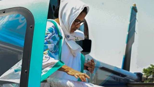 Bengal Chief Minister Mamata Banerjee Slips And Fall While Boarding The Helicopter