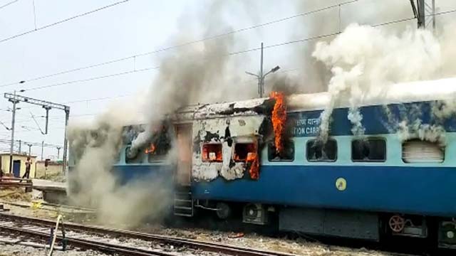 Secunderabad Railway Bridge Fire Near Alugadda Bavi