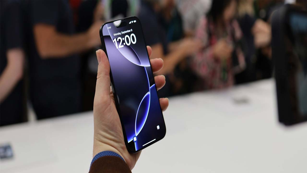 iPhone 16 Pro Hands-On Review