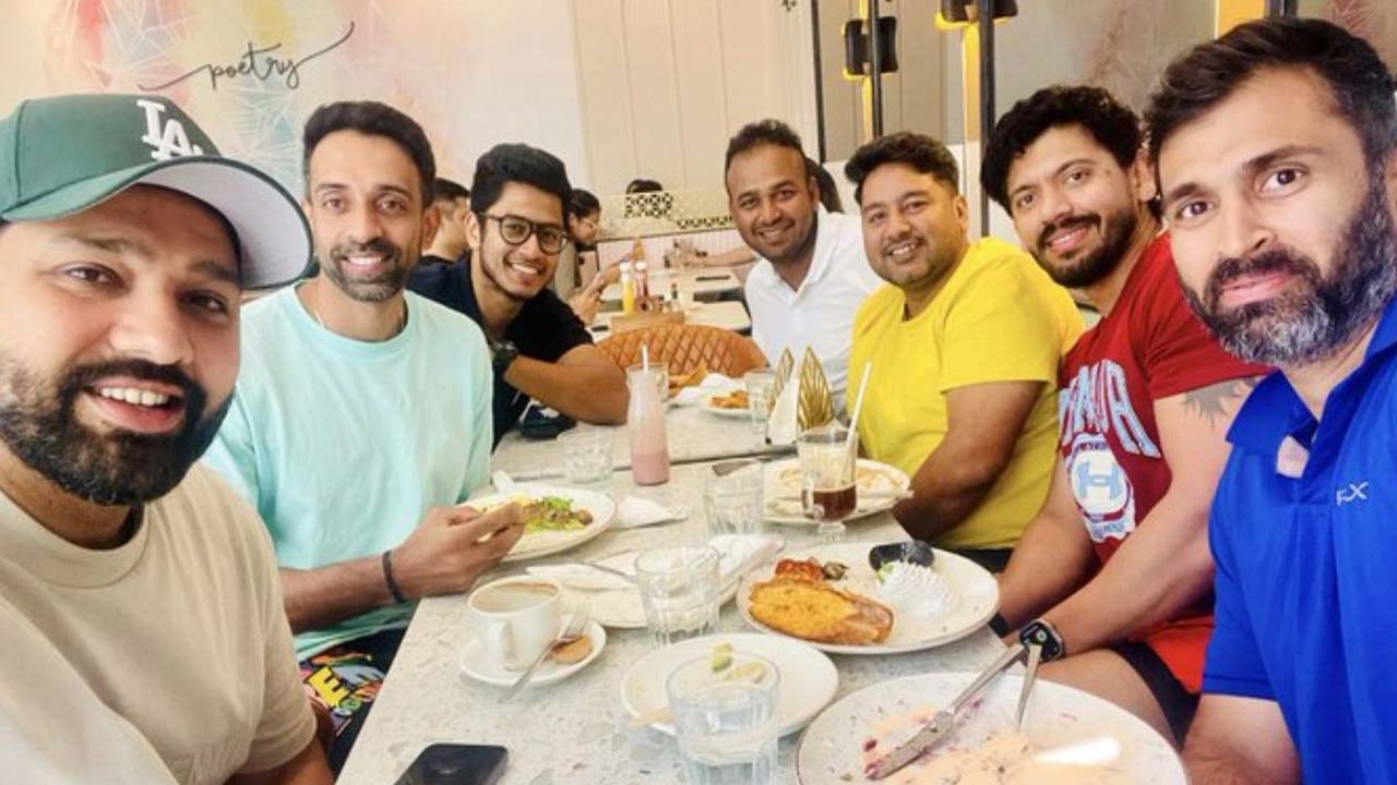 Rohit Sharma's Mumbai Outing with Friends Goes Viral Amidst Upcoming ...