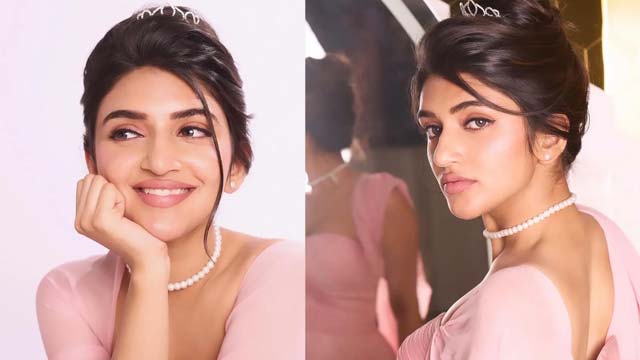 Cute photos of Sreeleela glowing with pink blush.