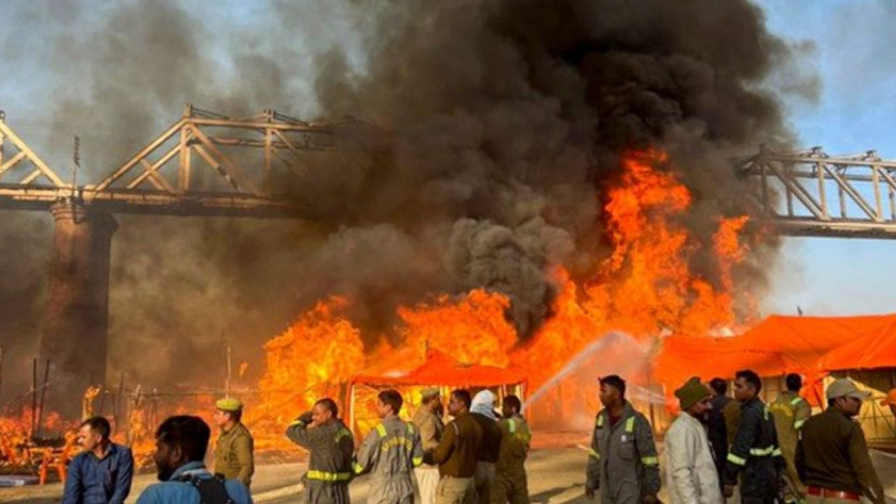 40 Huts, 6 Tents Destroyed In Fire At Maha Kumbh, No Injuries Reported