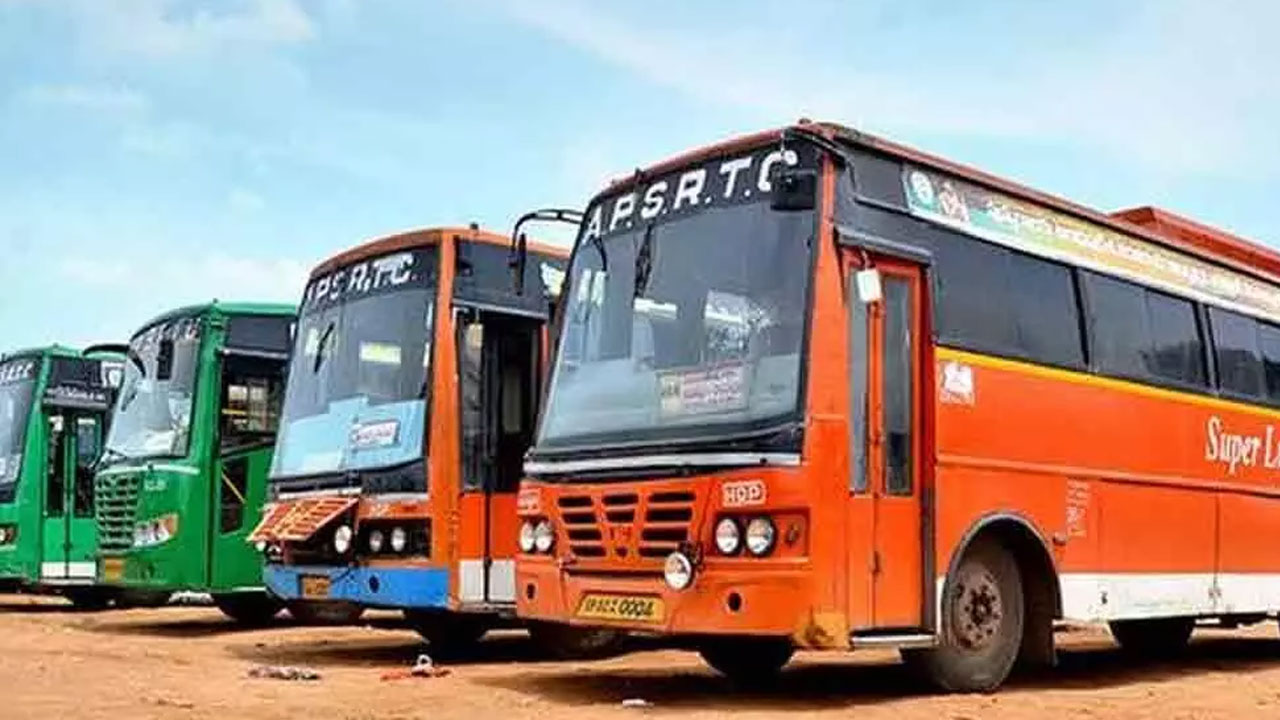 APSRTC Announces 2,327 Special Buses For Sankranti Festival
